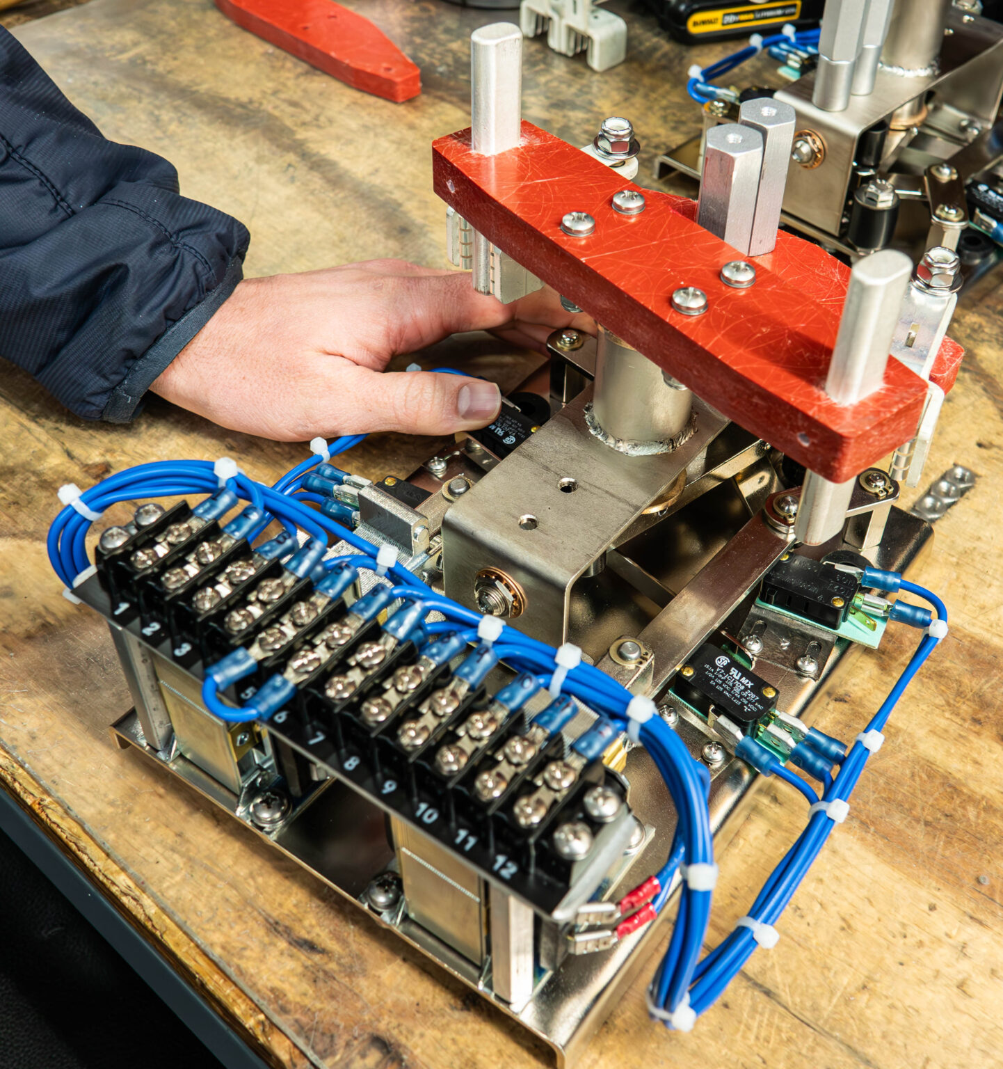 Medium-Wave and High-Quality, on the Outskirts of Bristol - Radio World