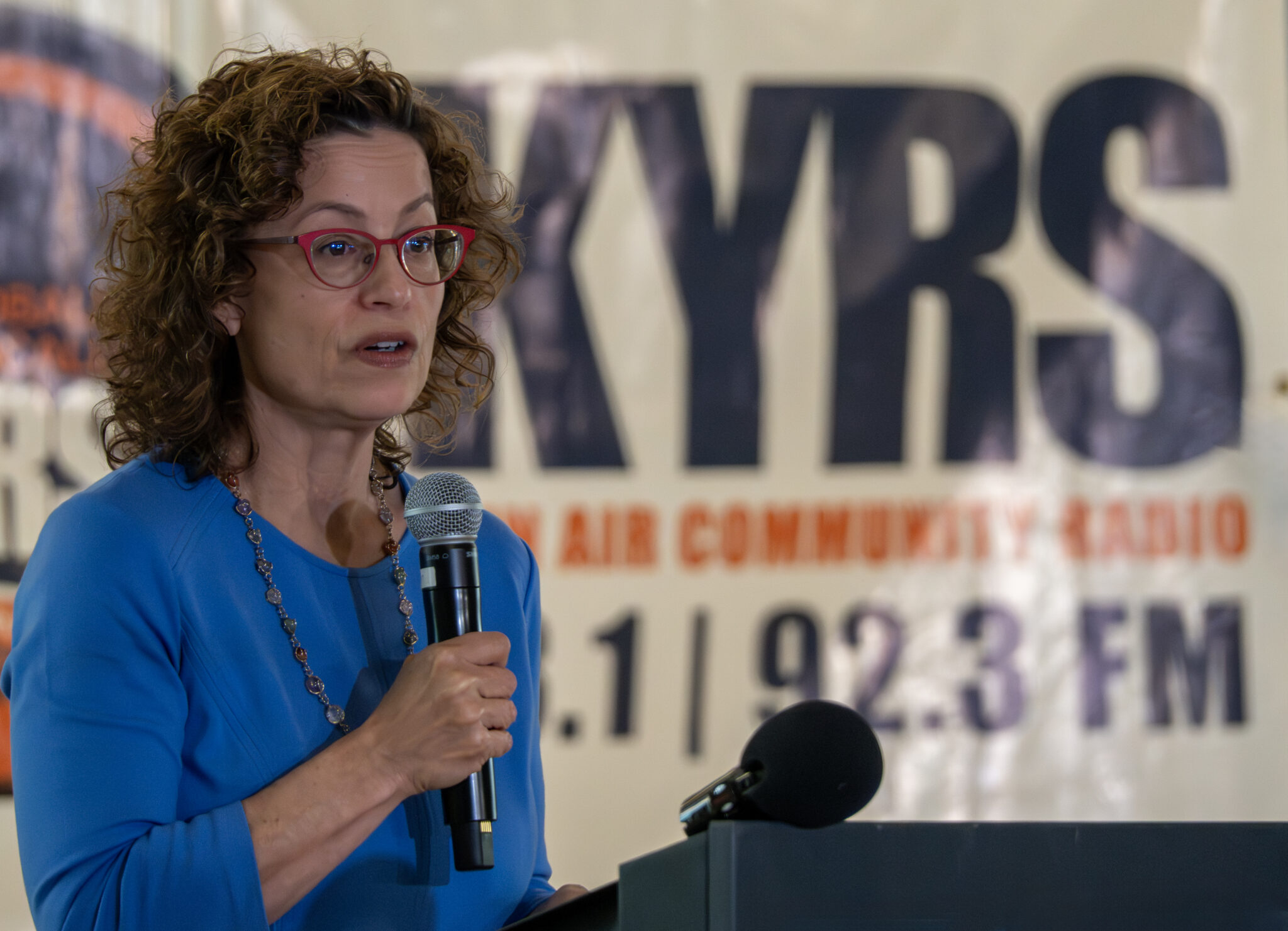 Gomez Sounds Alarm on Press Freedoms at Grassroots Radio Conference ...